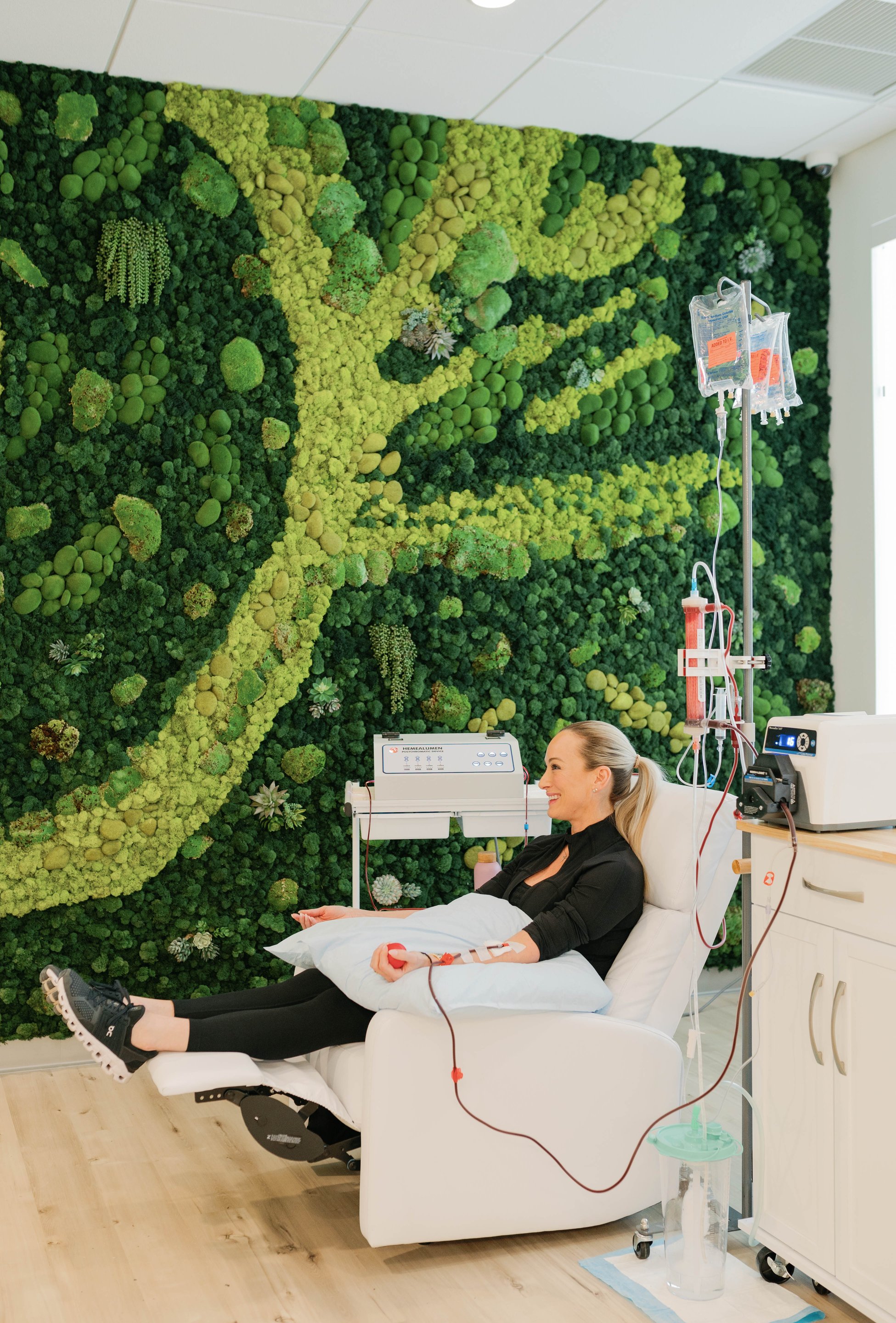 OhZone Clinics | EB02 Treatments With Photomodulation